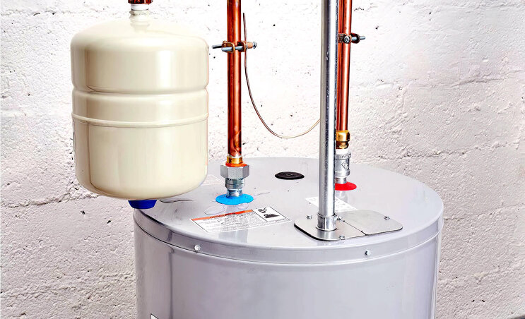 How To Clean And Descale Your Hot Water Tank? ‐ Big Blue Plumbing