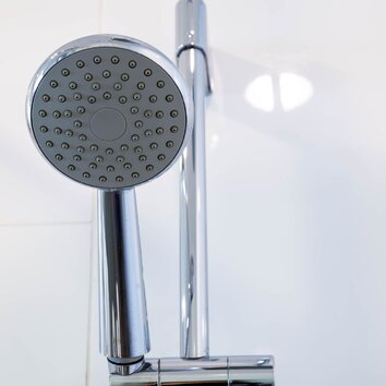 Step-by-Step Guide for Replacing a Shower Head ‐ Fixed Today Plumbing